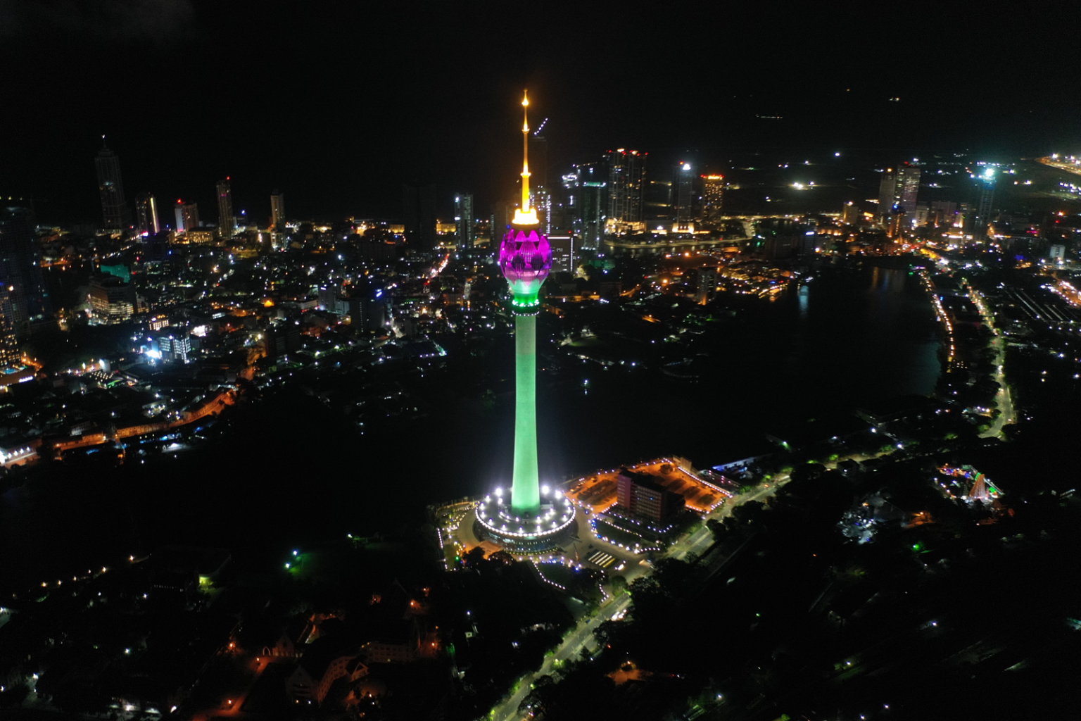 Sri Lanka: The tallest tower in South Asia – Radio Reporter